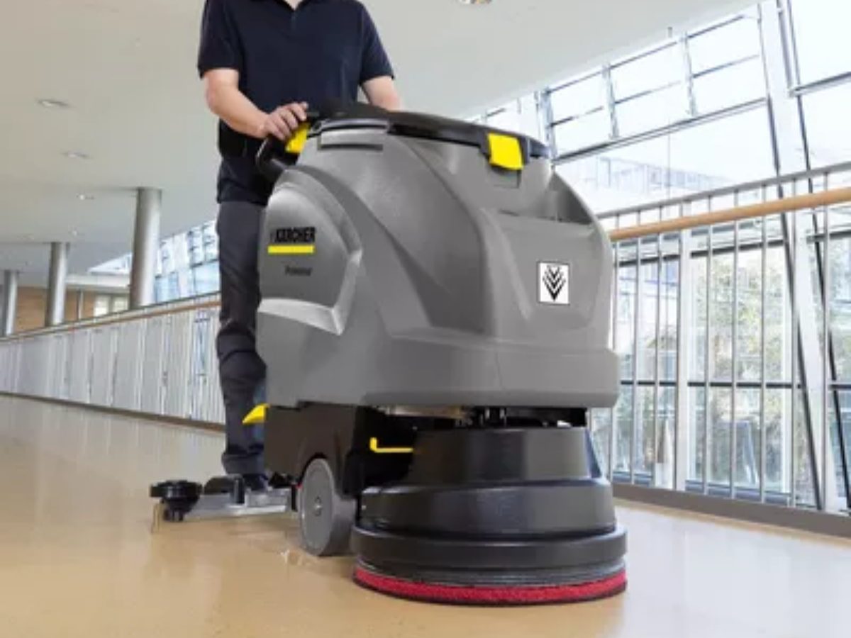 3 Best Commercial Cleaning Equipment for Workplace - Sparkling and Beyond
